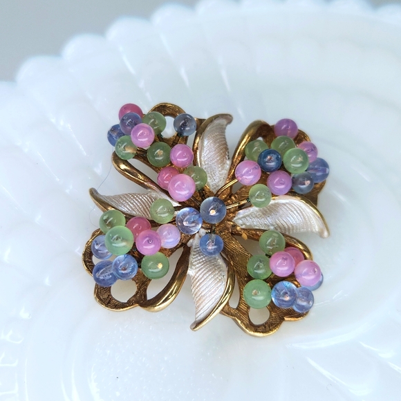 Vintage | Jewelry | Vintage Beaded Flower Brooch | Poshmark